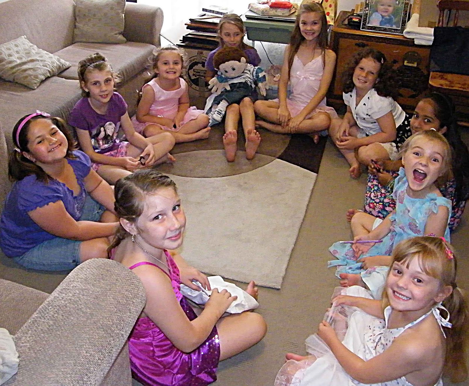 Christmas Party Game For Big Groups Get The Gift You Hold